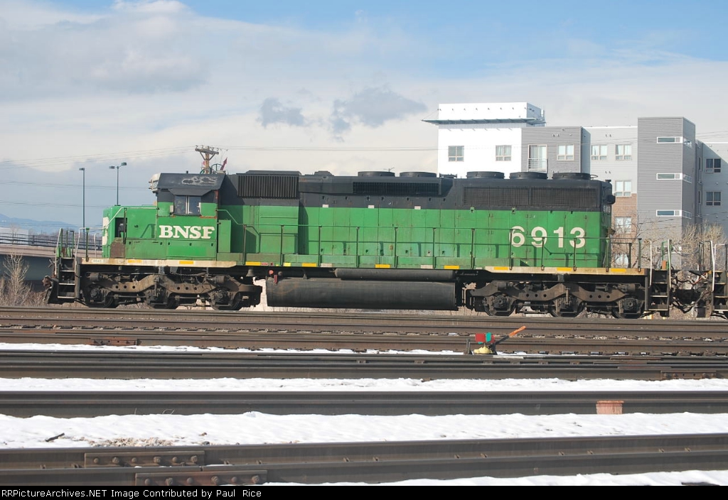 BNSF 6913